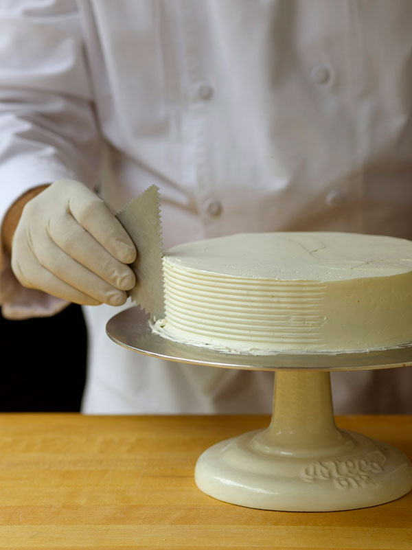 Icing a Cake Like a Pro - CIA Foodies